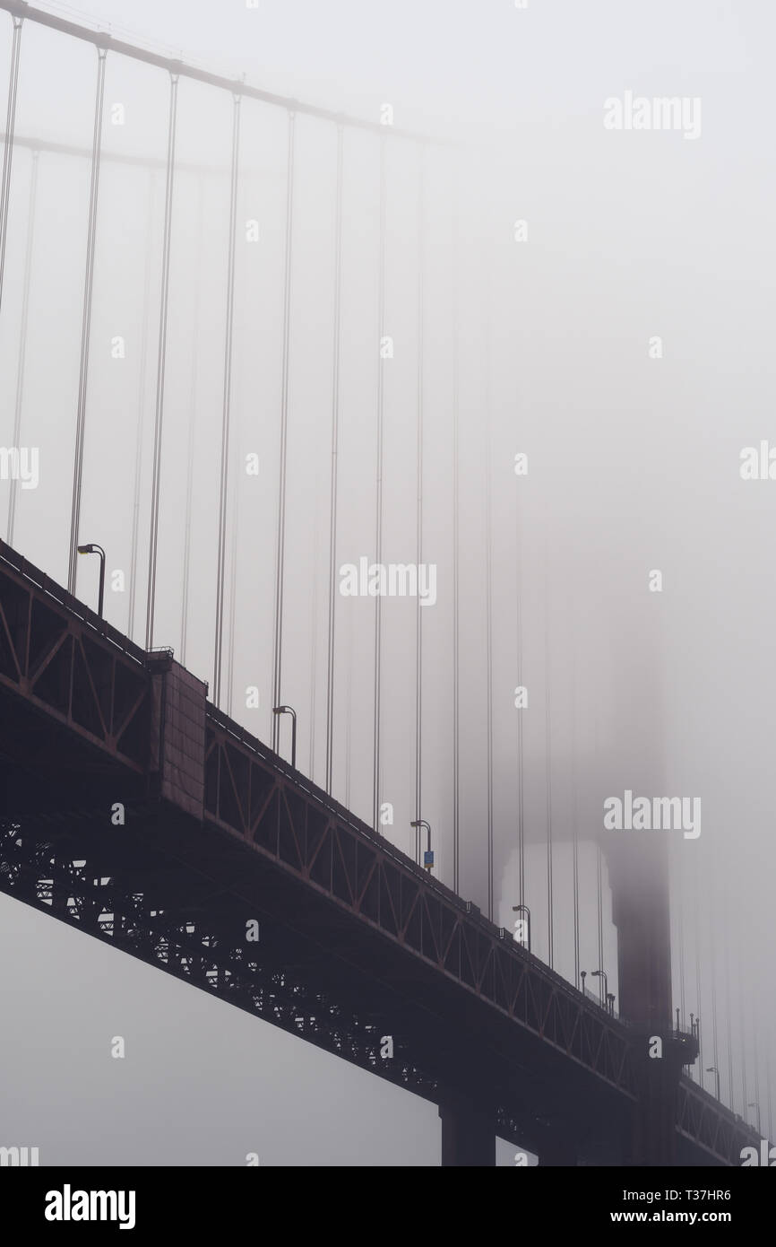 Heavy morning fog hi-res stock photography and images - Alamy