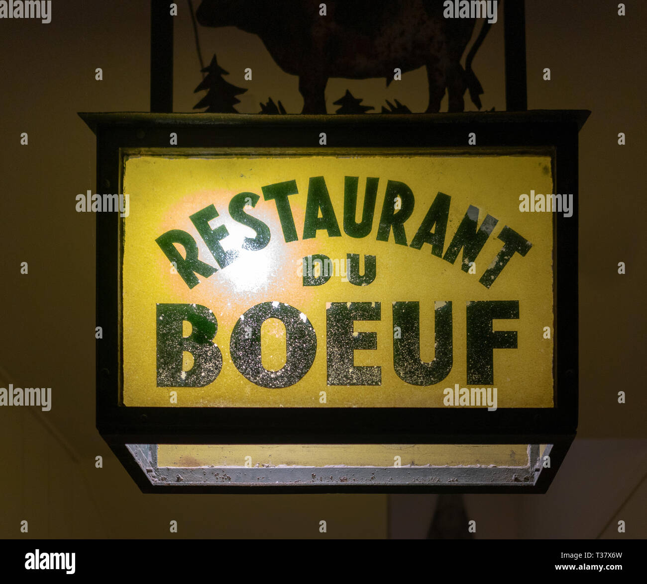Restaurant du boeuf hi-res stock photography and images - Alamy
