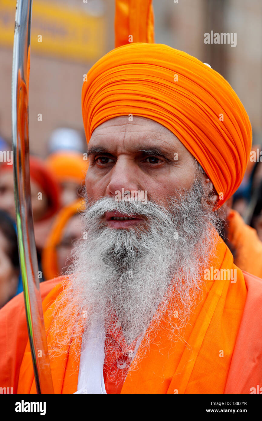 Glasgow celebration sikhs sikh gurdwara hi-res stock photography and ...