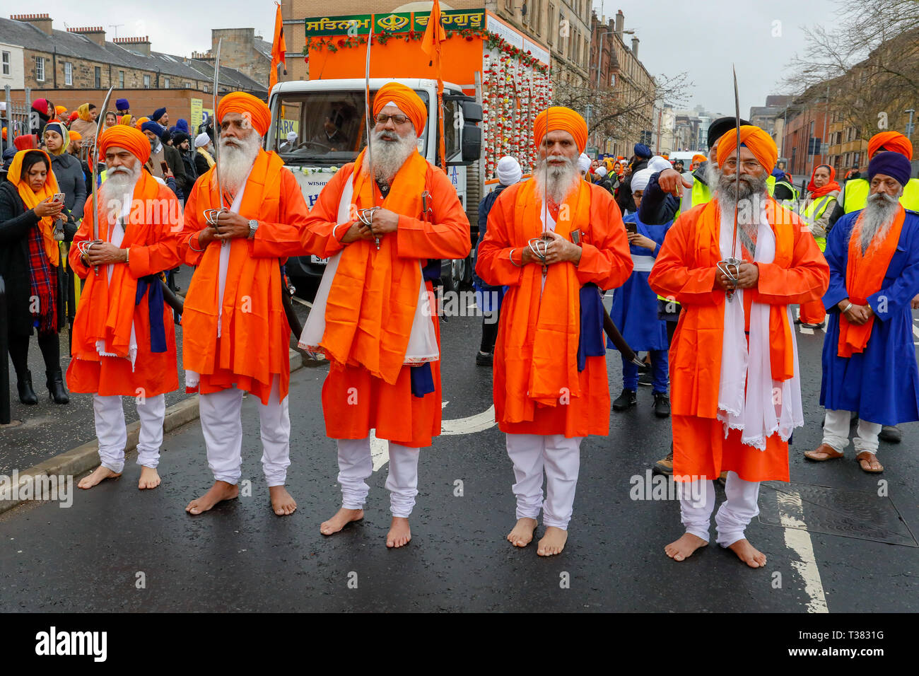 Glasgow, UK. 07th Apr, 2019. Thousands from the Scottish Sikh community ...