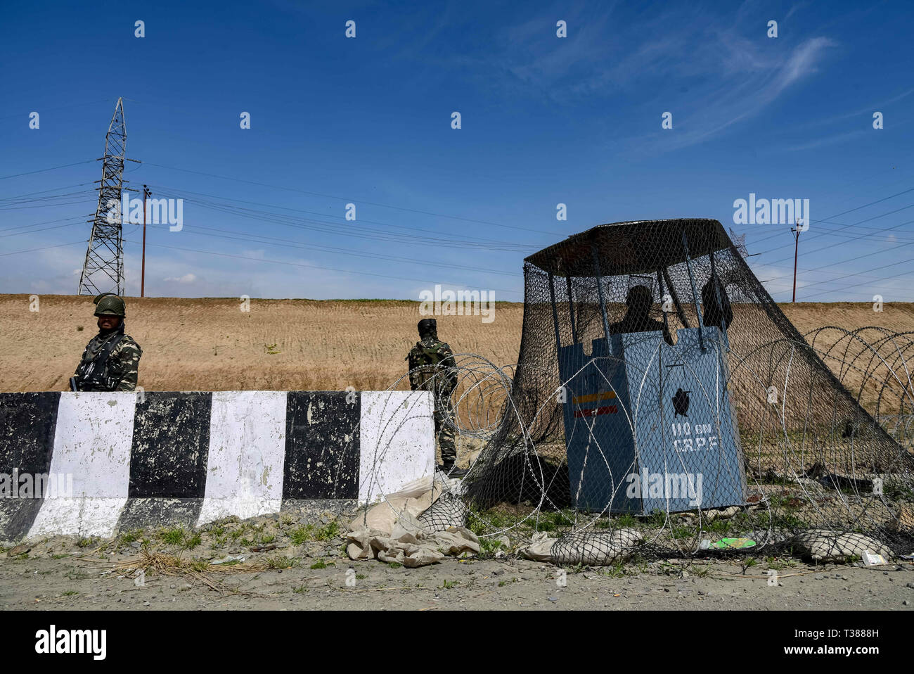 Indian army convoy hi-res stock photography and images - Alamy