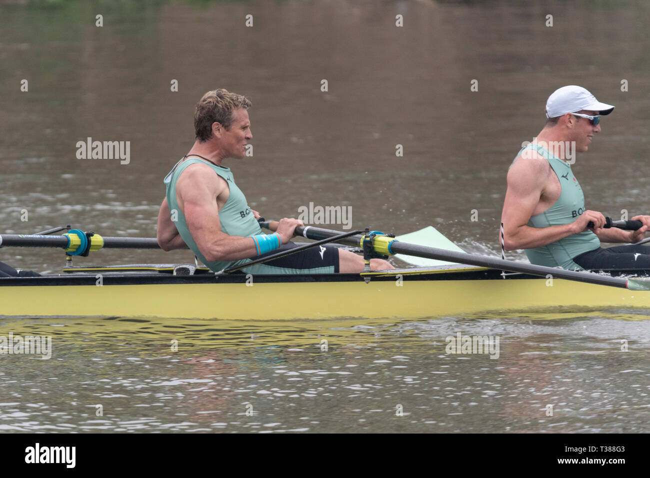 Olympic rowing boat hi-res stock photography and images - Alamy