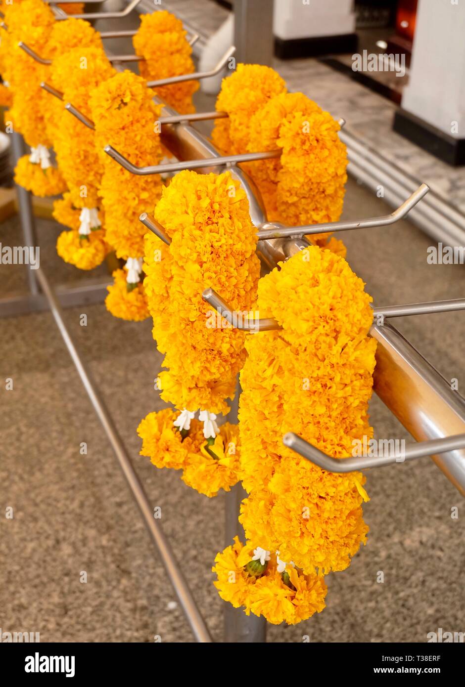 Beautiful Yellow Marigold Wreaths or Garlands, The Garland in Thai ...
