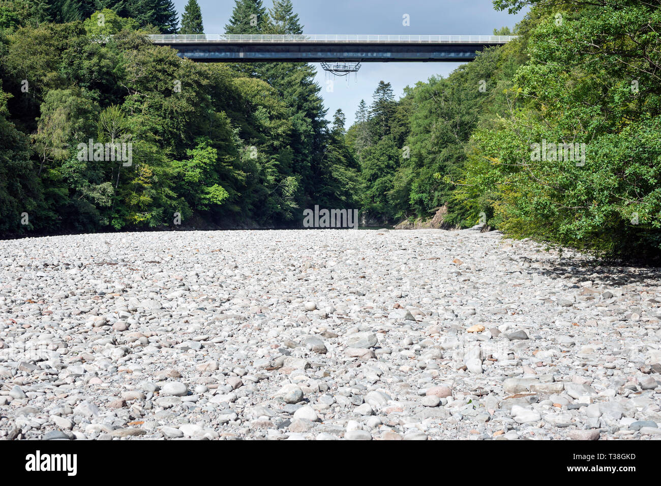 River garry bridge hi-res stock photography and images - Alamy