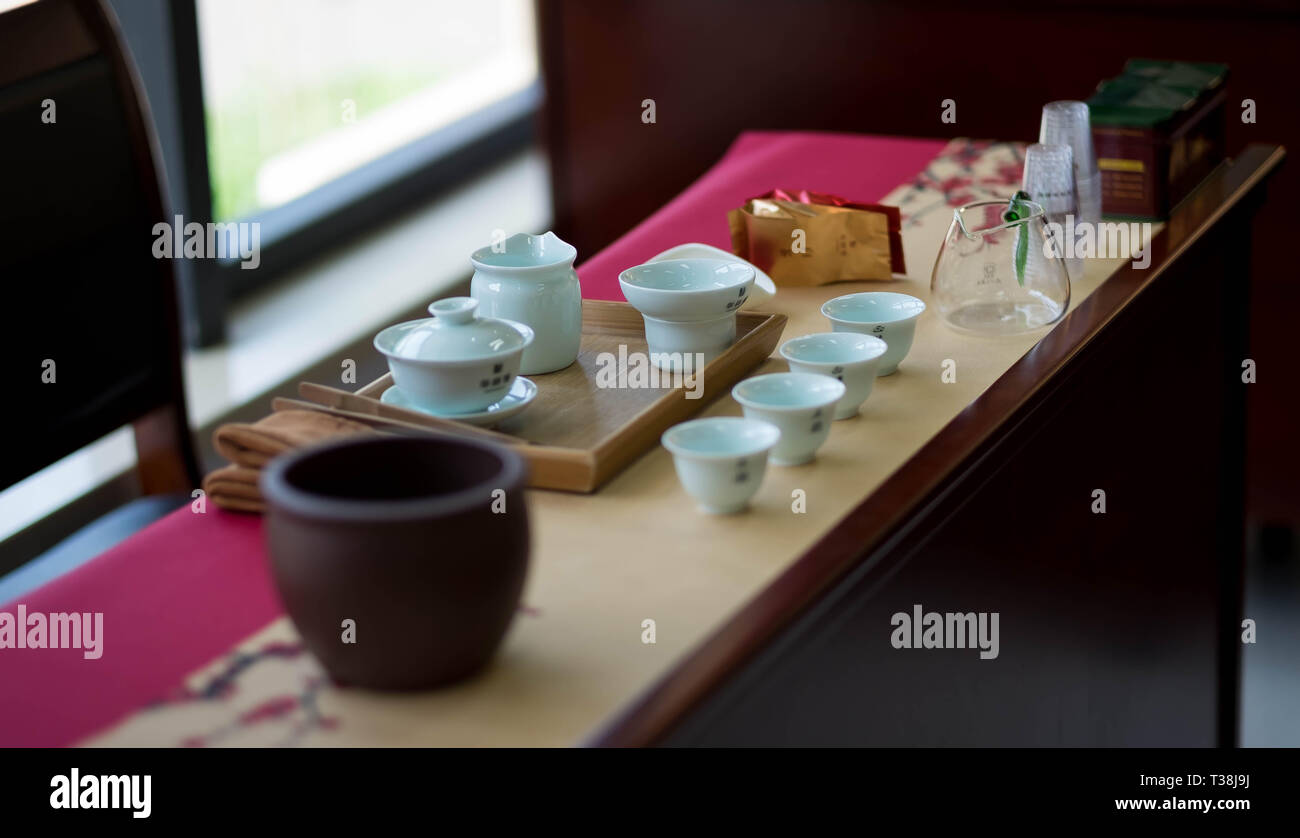 Chinese tea ceremony set the show for exchange student, It’s a ancient ...