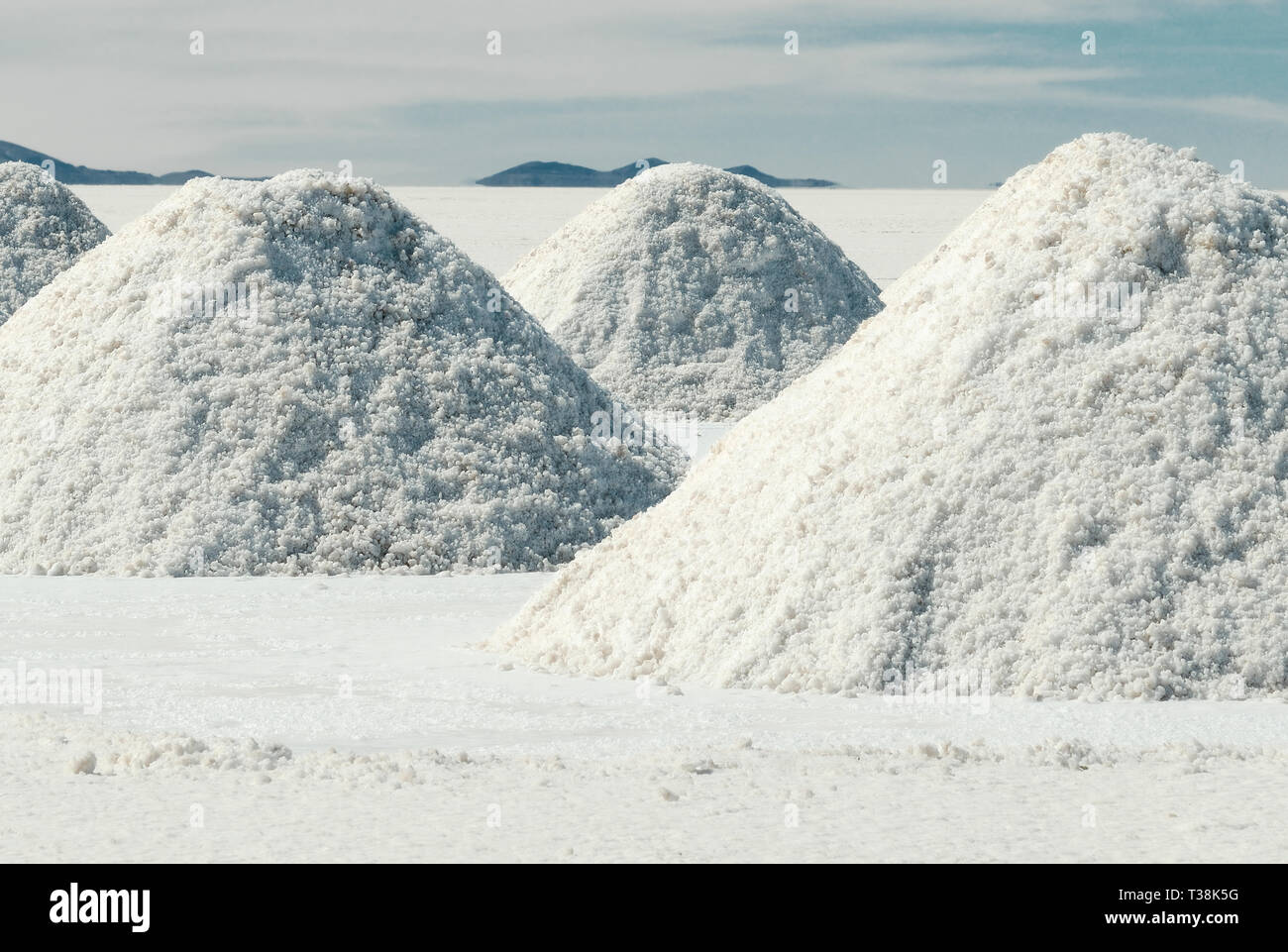 Salt lake piles hi-res stock photography and images - Alamy