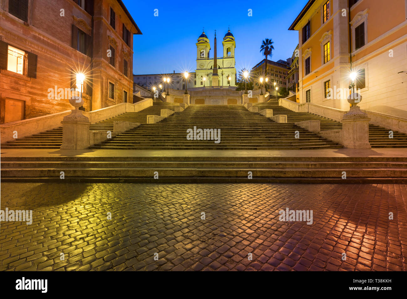 Monumental steps hi-res stock photography and images - Alamy