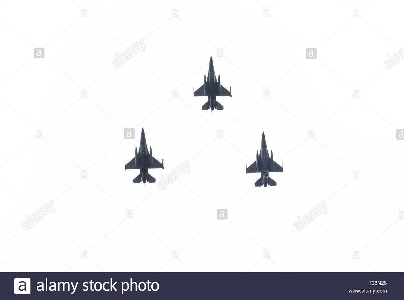 Plane Ground Military Stock Photos & Plane Ground Military Stock Images ...