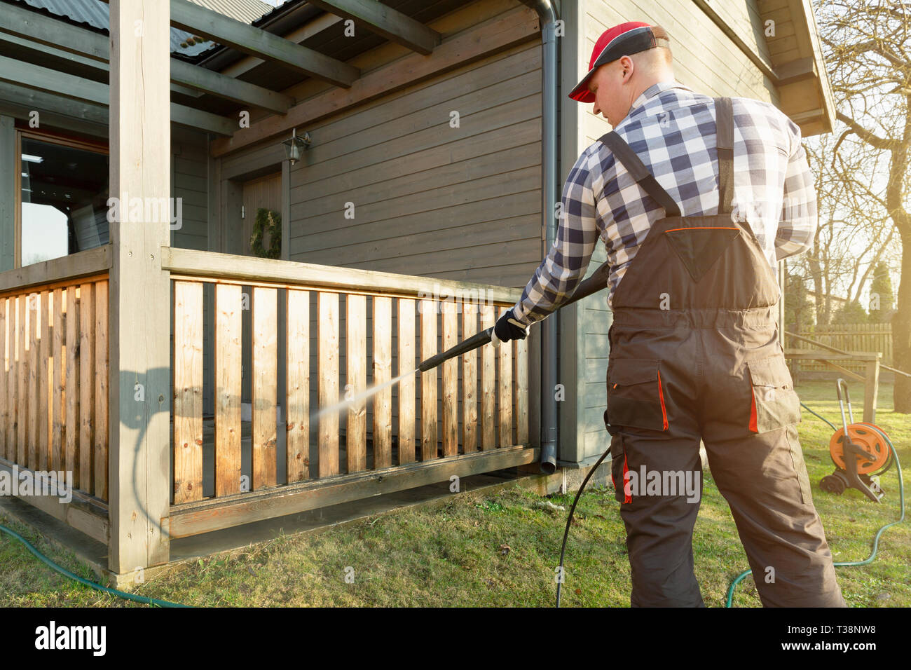 Industrial pressure washer hi-res stock photography and images - Alamy