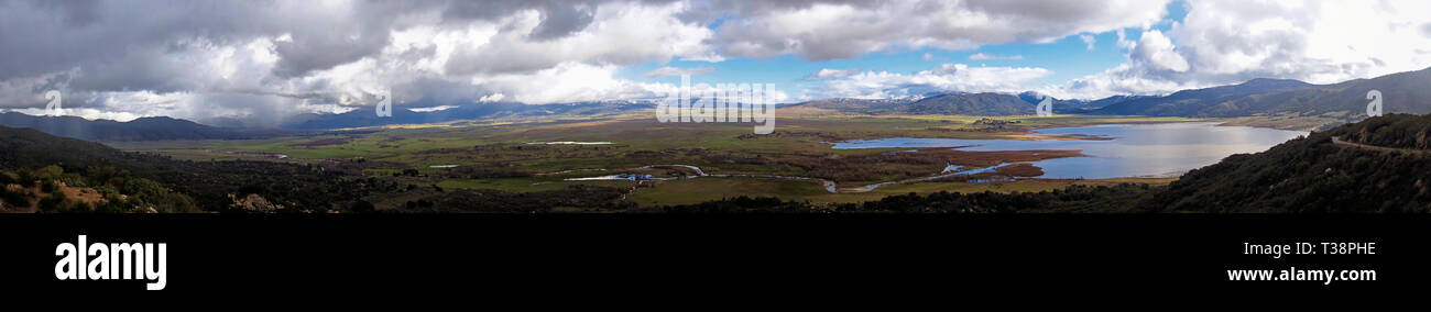 Panorama body of water hi-res stock photography and images - Alamy