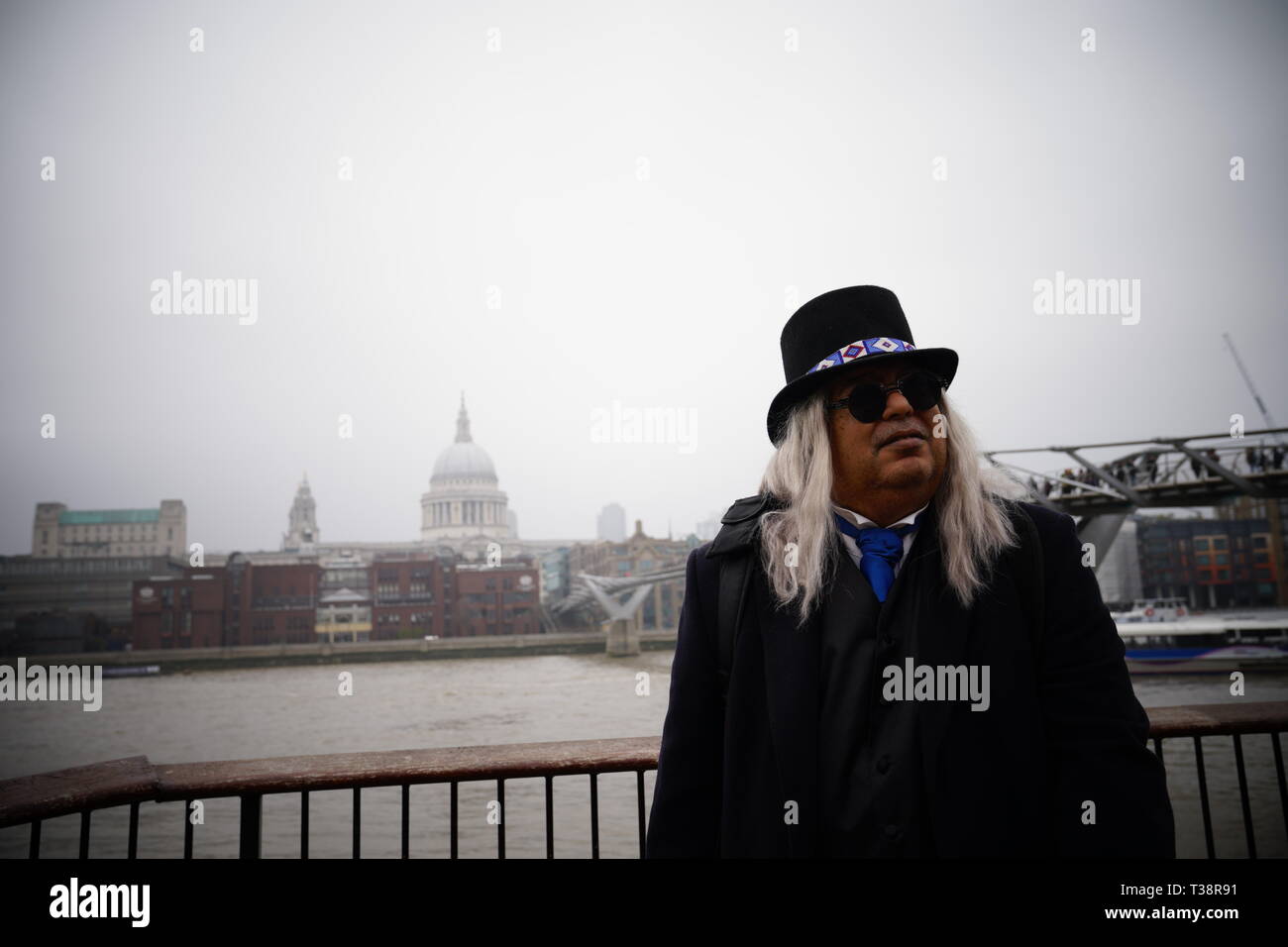 Hat walk London Stock Photo - Alamy