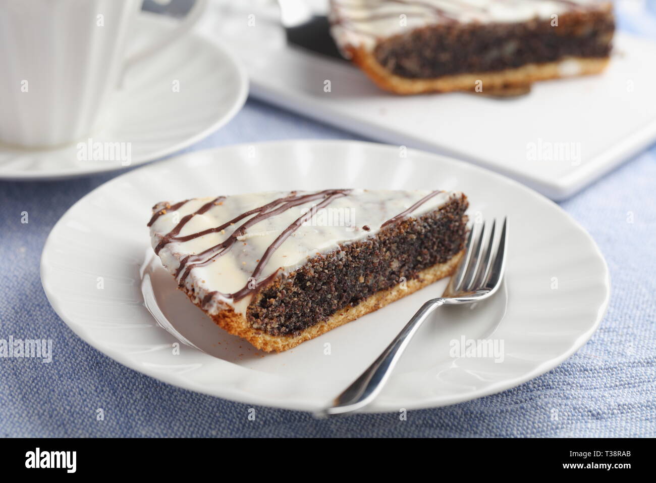 Poppy seed torte hi-res stock photography and images - Alamy