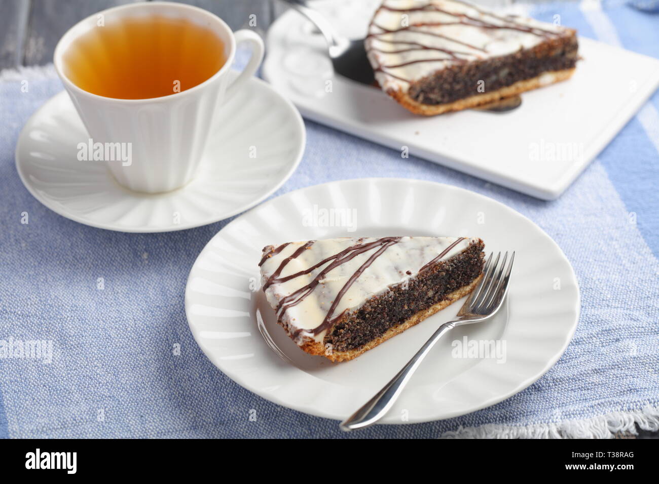 Poppy seed torte hi-res stock photography and images - Alamy