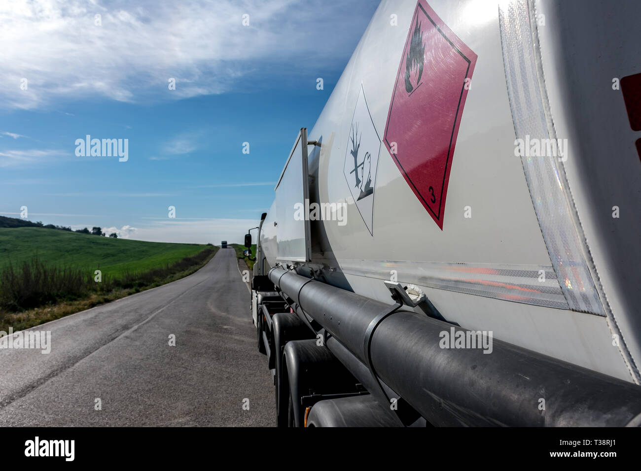 Oil tanker discharge hi-res stock photography and images - Alamy
