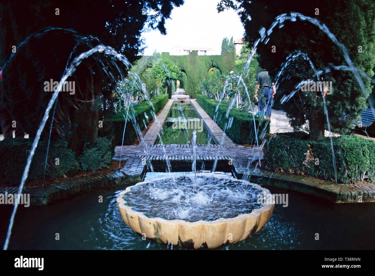 The alhambra water fountains hi-res stock photography and images - Alamy