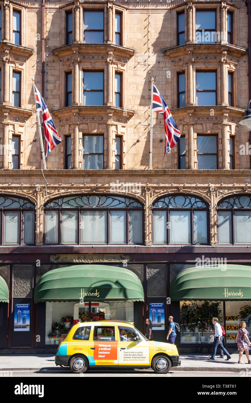 Harrods Department Store, Brompton Road, Knightsbridge, Royal Borough ...