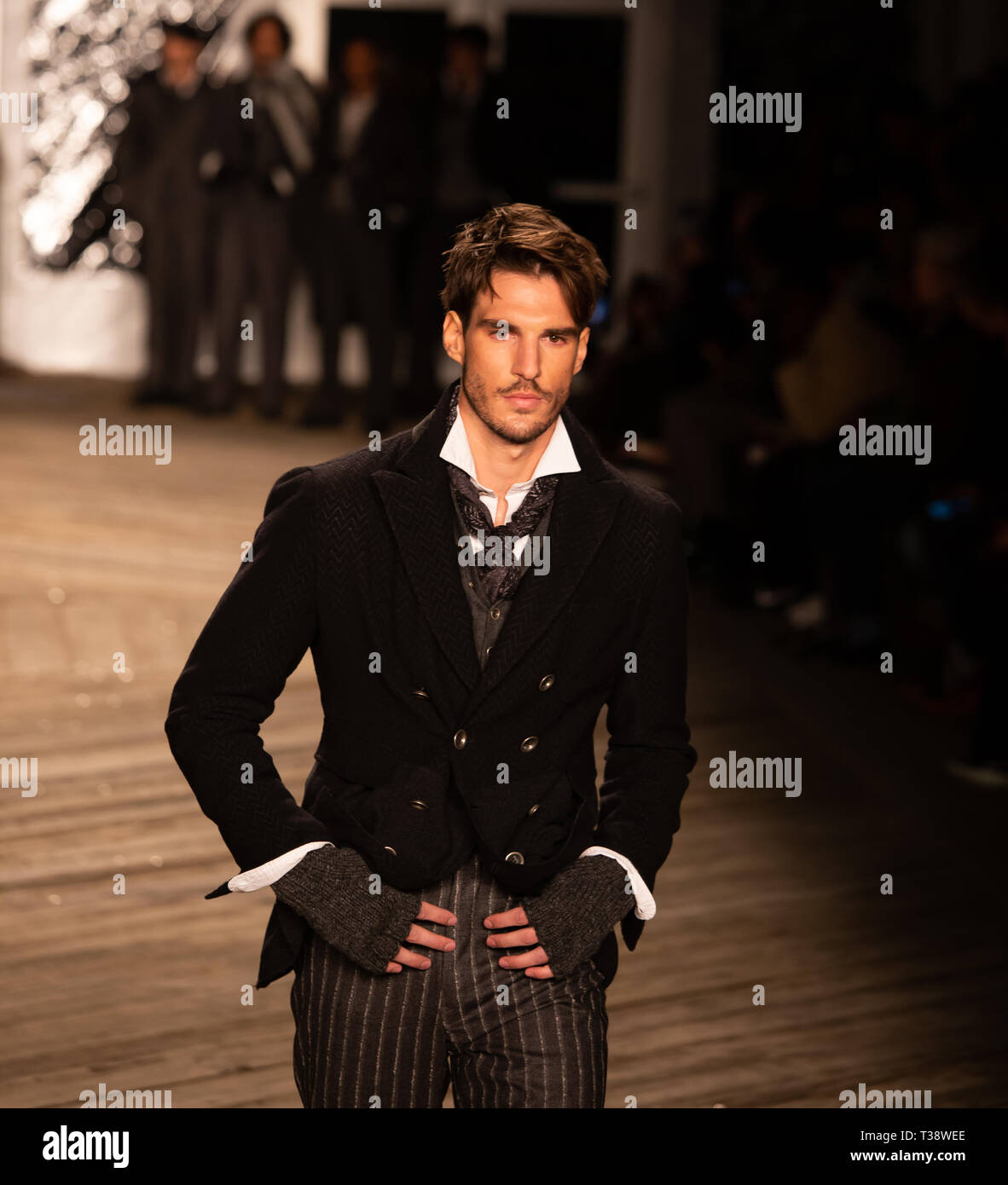 Joseph abboud designer clothes hi-res stock photography and images - Alamy