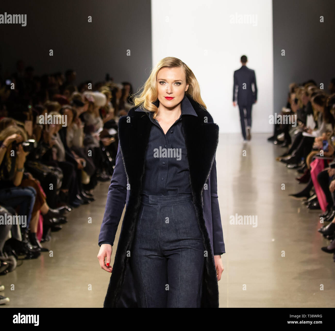 Zang toi fashion hi-res stock photography and images - Alamy