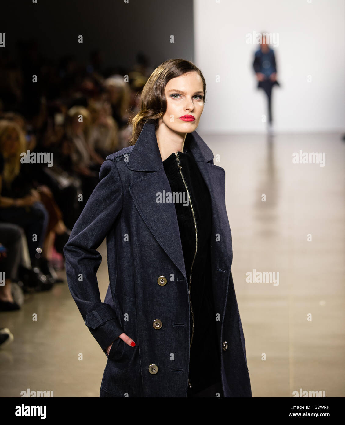 Zang toi fashion hi-res stock photography and images - Alamy