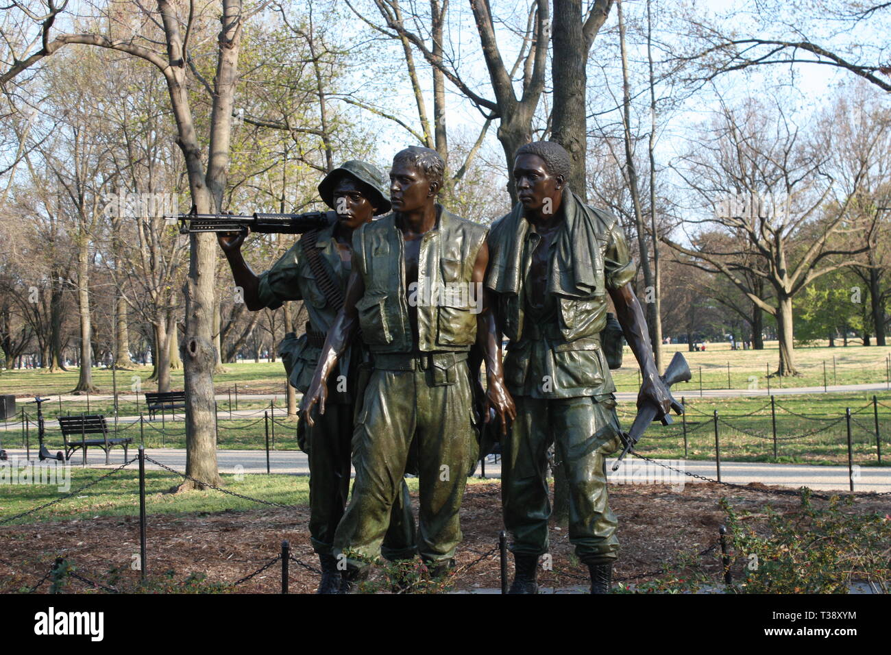 The Three Soldiers /The Three Servicemen bronze statue by Frederick ...