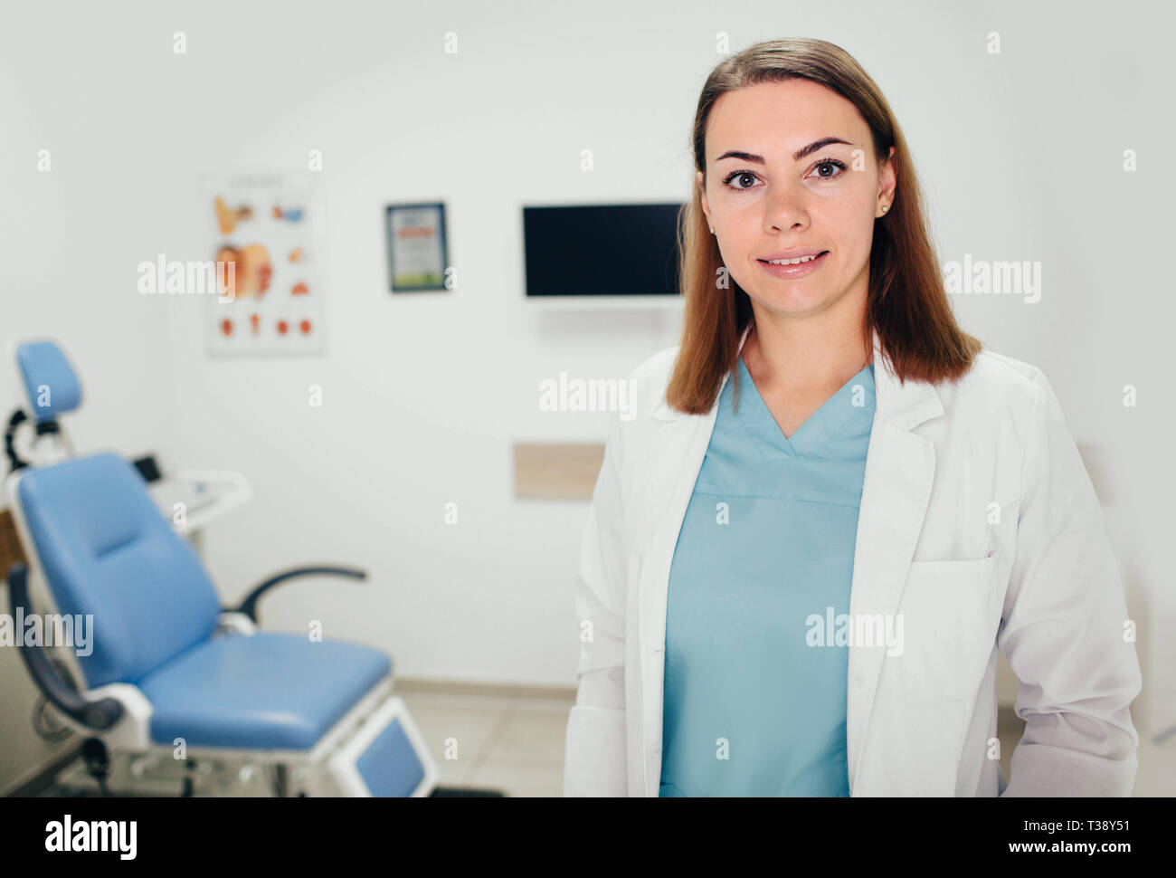 Female medical standing hi-res stock photography and images - Alamy