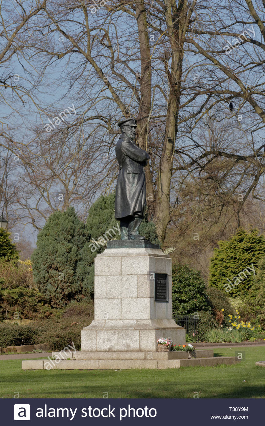 Statue Of Captain John Smith Stock Photos & Statue Of Captain John ...