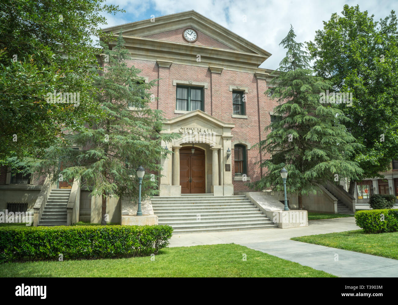 Universal Studios Theme Park, City Hall from back to the future films ...