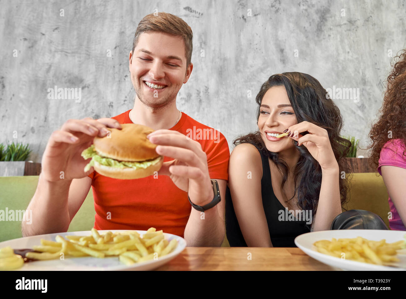 Happy pair hi-res stock photography and images - Alamy