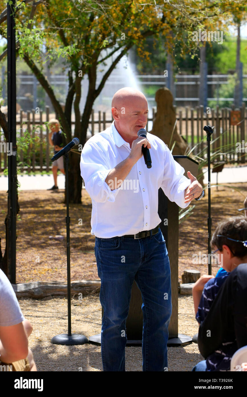 Mark Kelly, American astronaut, engineer, U.S.Navy Combat veteran of ...