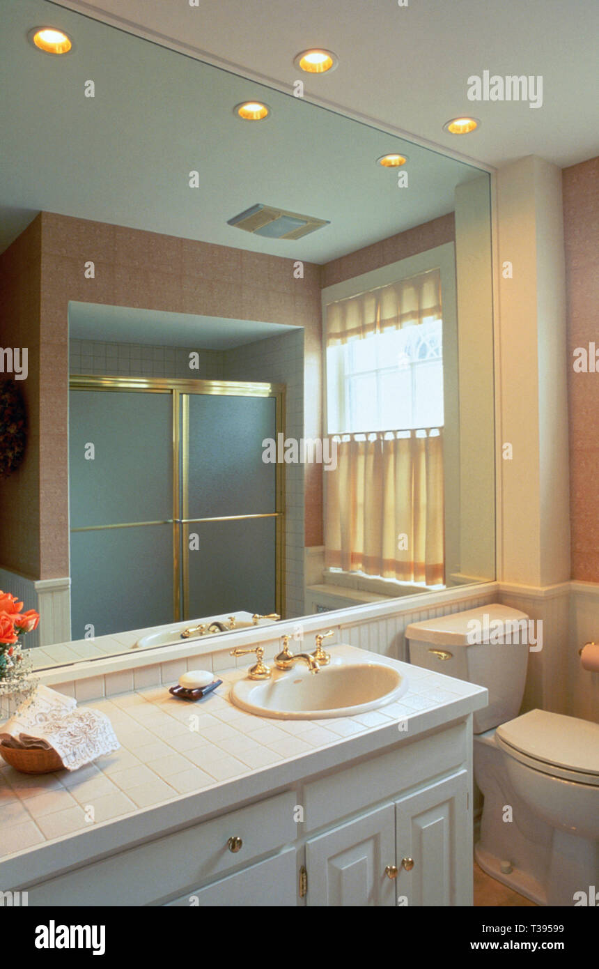 Bathroom Interior, USA 1990s Stock Photo - Alamy