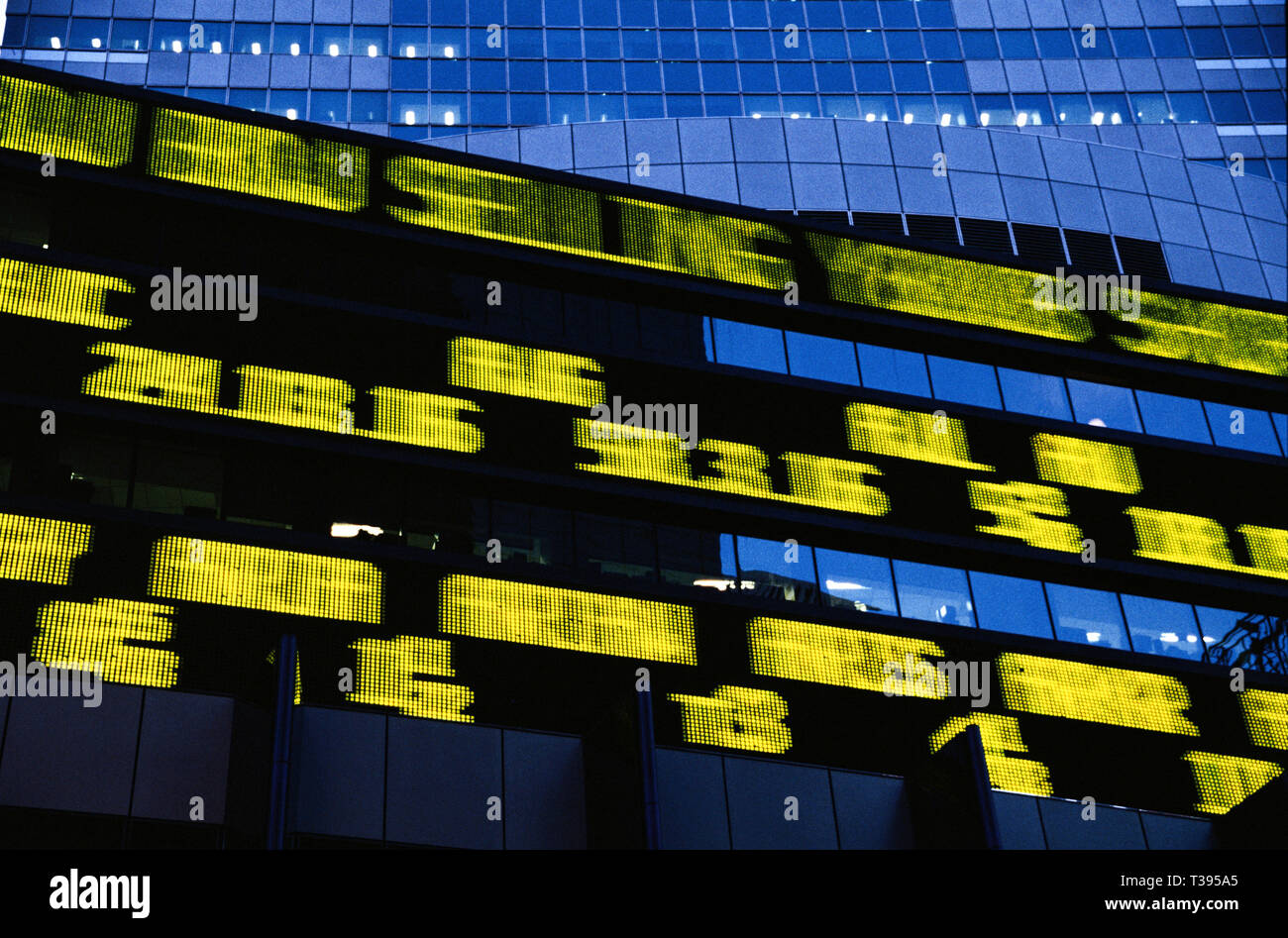 Stock ticker times square hi-res stock photography and images - Alamy
