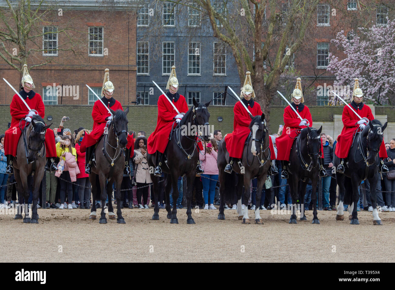 Changing crowd hi-res stock photography and images - Alamy