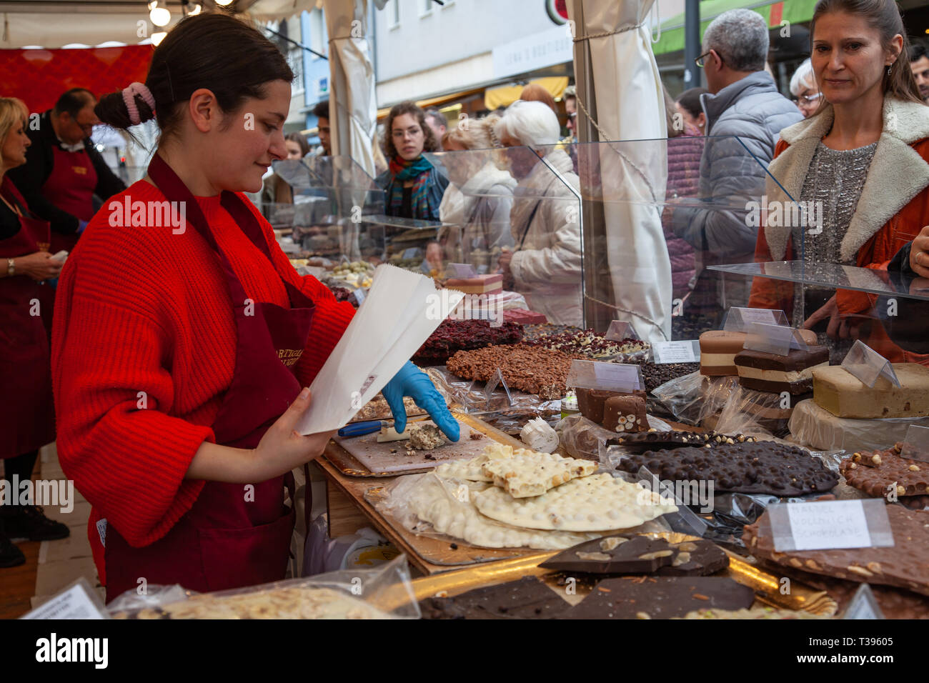 Woman selling traditional sweets hi-res stock photography and images ...