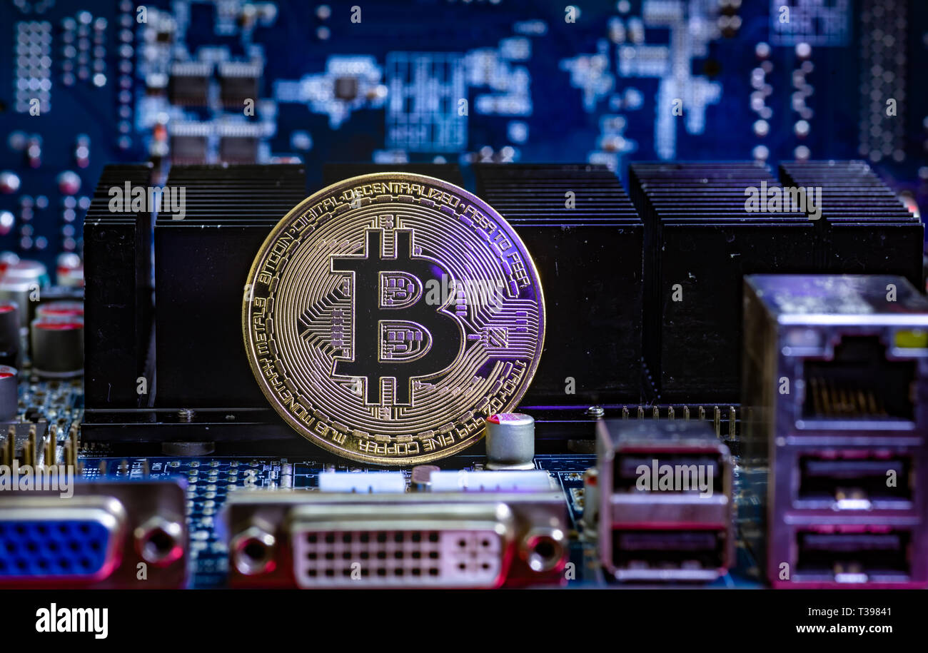 Cryptocurrency farm hi-res stock photography and images - Alamy