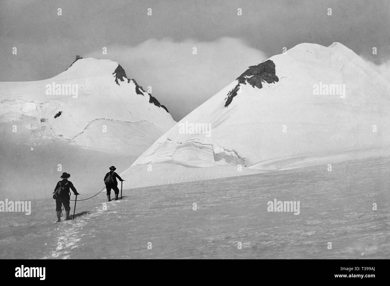 1911 sport hi-res stock photography and images - Alamy