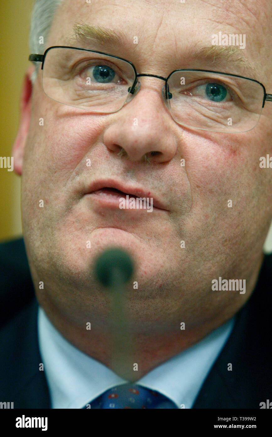 Douglas J Flint, Group FD HSBC. London. 02.12.2010 Stock Photo - Alamy
