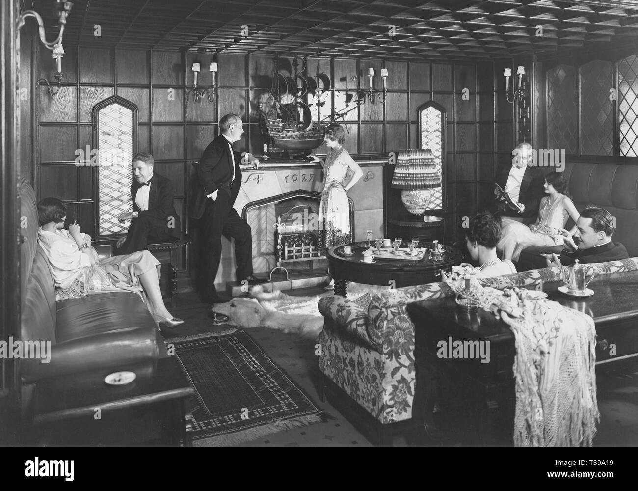 1927 ship hi-res stock photography and images - Alamy