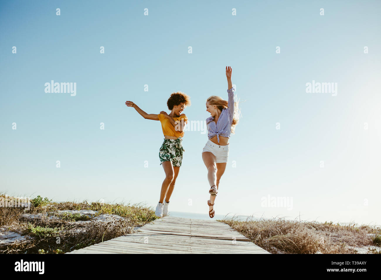 Seaside Girls High Resolution Stock Photography and Images - Alamy