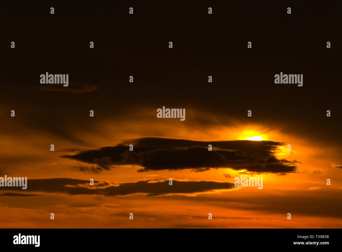 Dramatic nature natural hi-res stock photography and images - Alamy