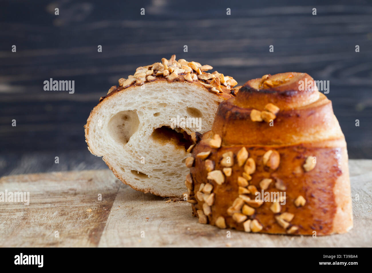 Bun nut hi-res stock photography and images - Alamy