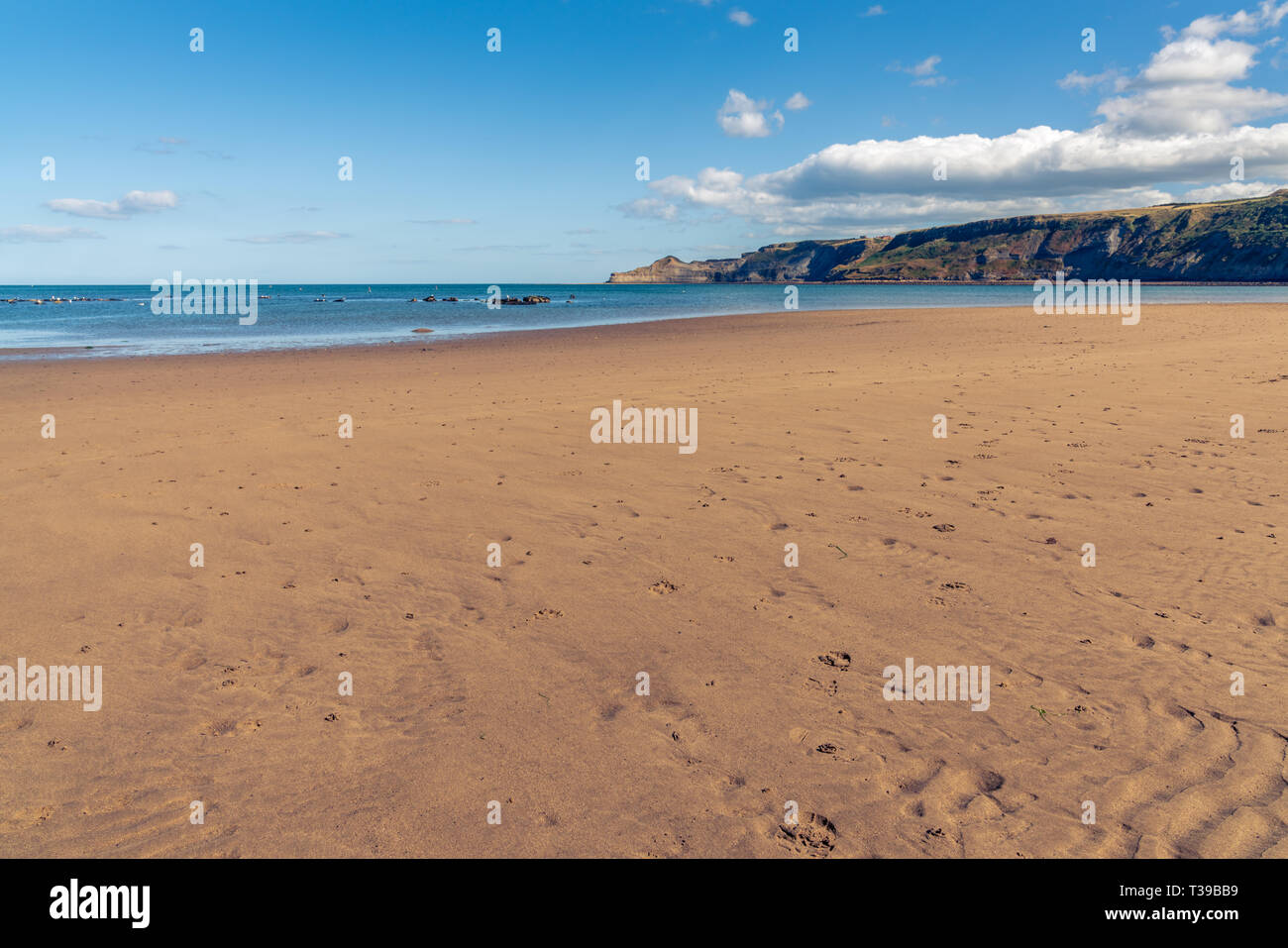 Kettleness cliff hi-res stock photography and images - Alamy