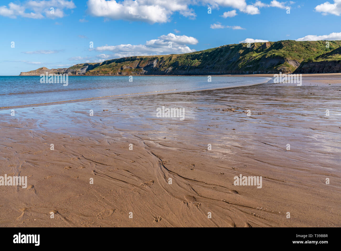 Kettleness cliff hi-res stock photography and images - Alamy
