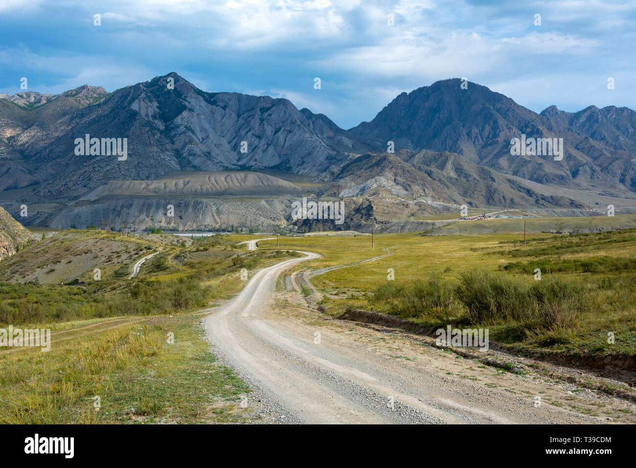 Dirt road in the valley of the river Katun, Argut cluster, Altai ...