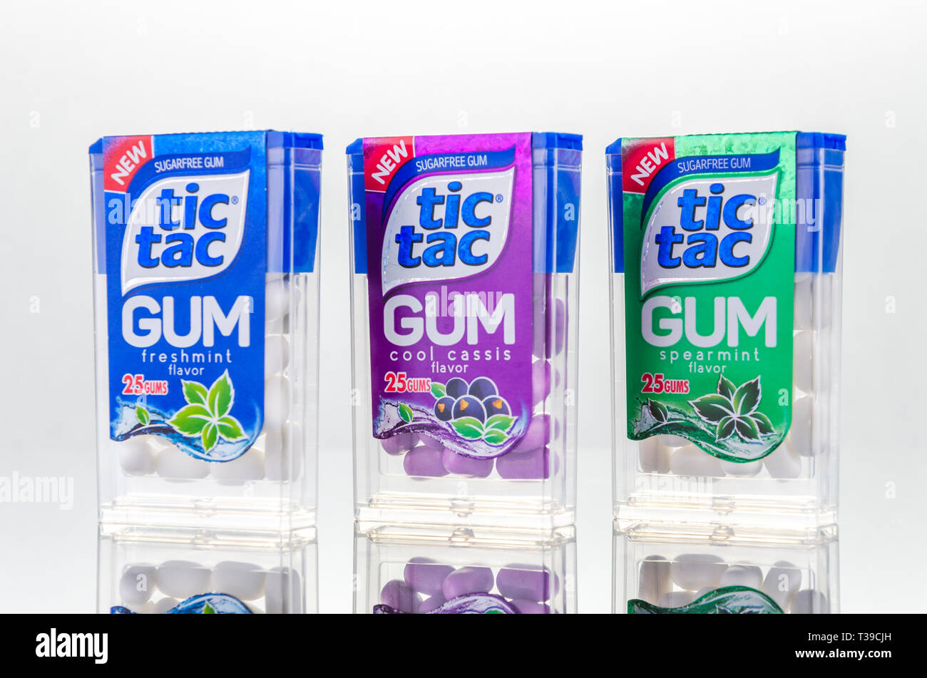 Sugarfree Tic Tac gum isolated on gradient background Stock Photo - Alamy