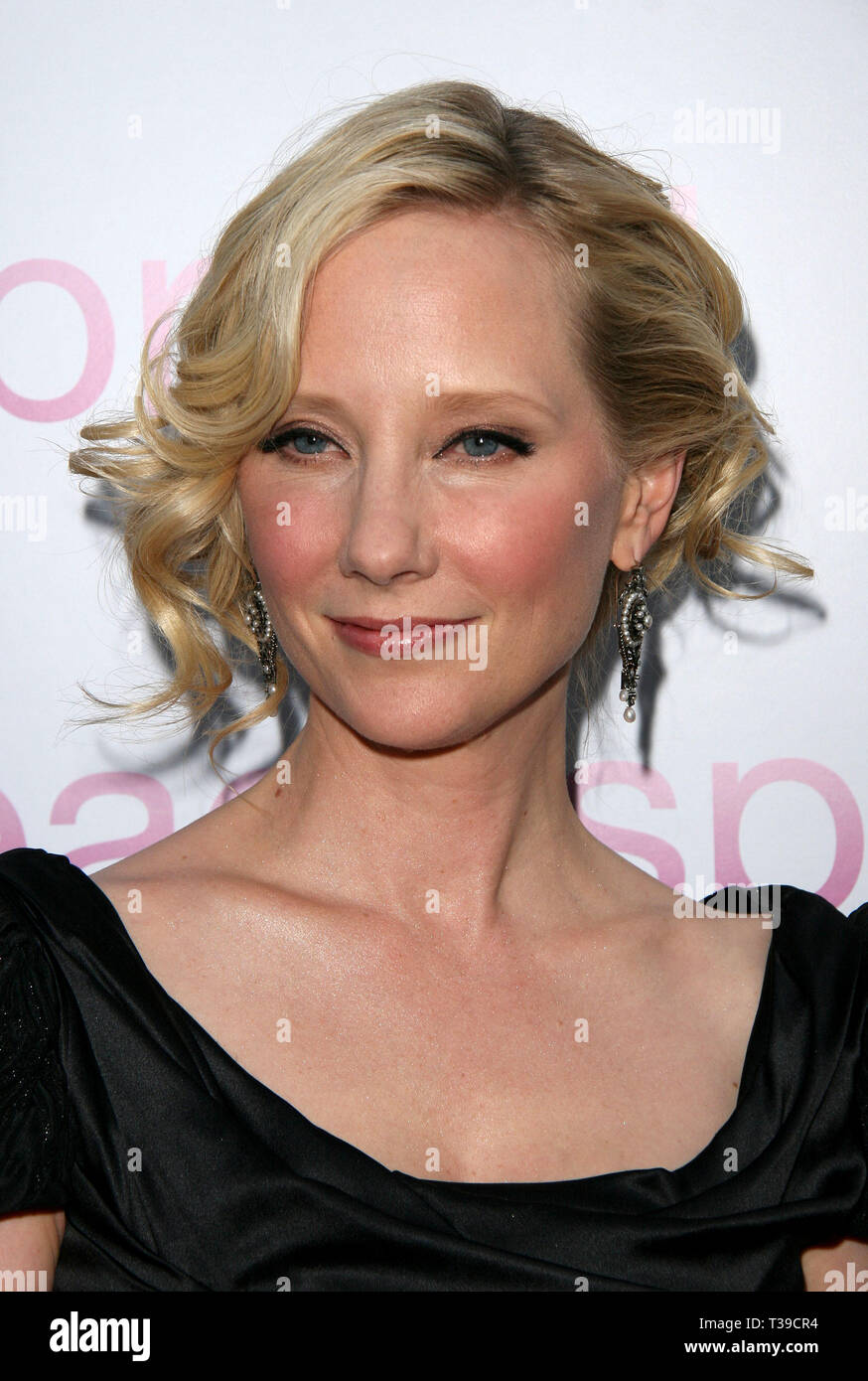 Anne heche 2009 hi-res stock photography and images - Alamy