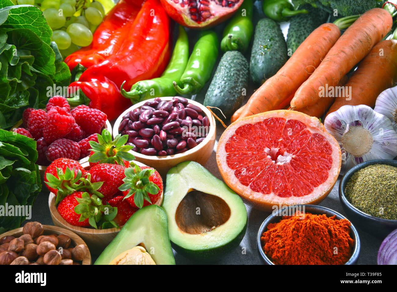 Grocery foodstuffs hi-res stock photography and images - Alamy