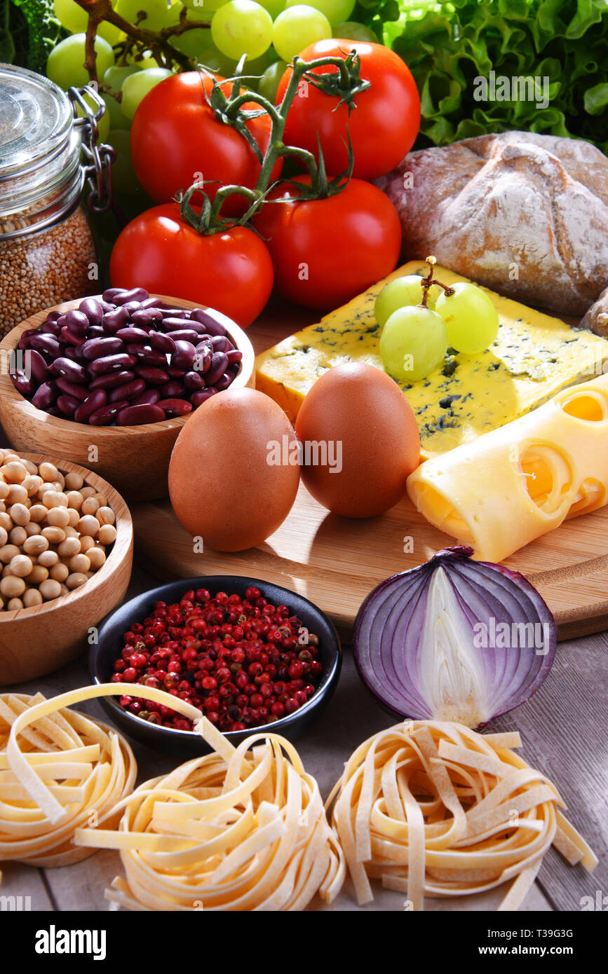 Food foodstuffs hi-res stock photography and images - Alamy