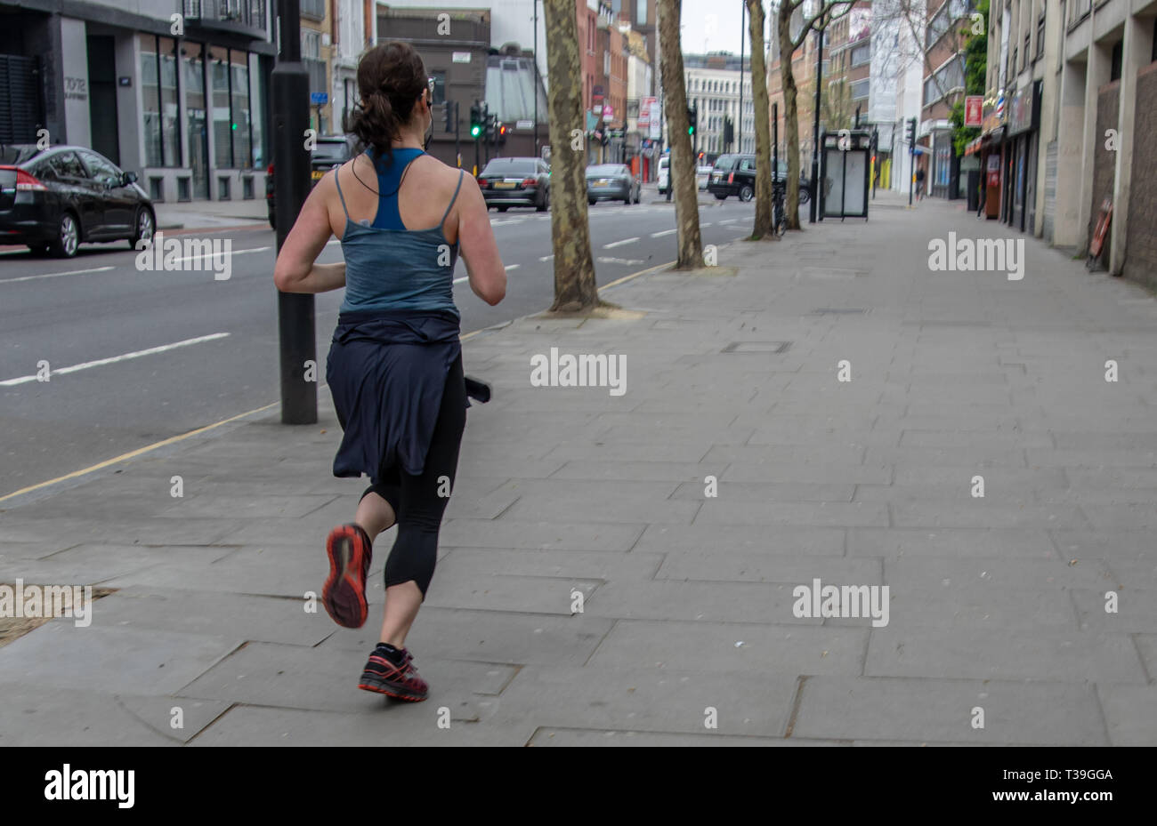 Running streets hi-res stock photography and images - Alamy