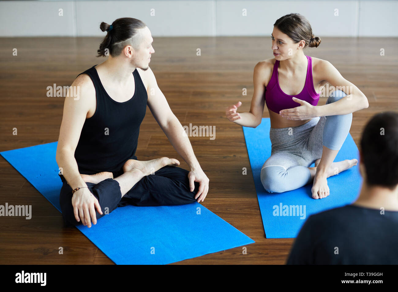 Flexible people hi-res stock photography and images - Alamy