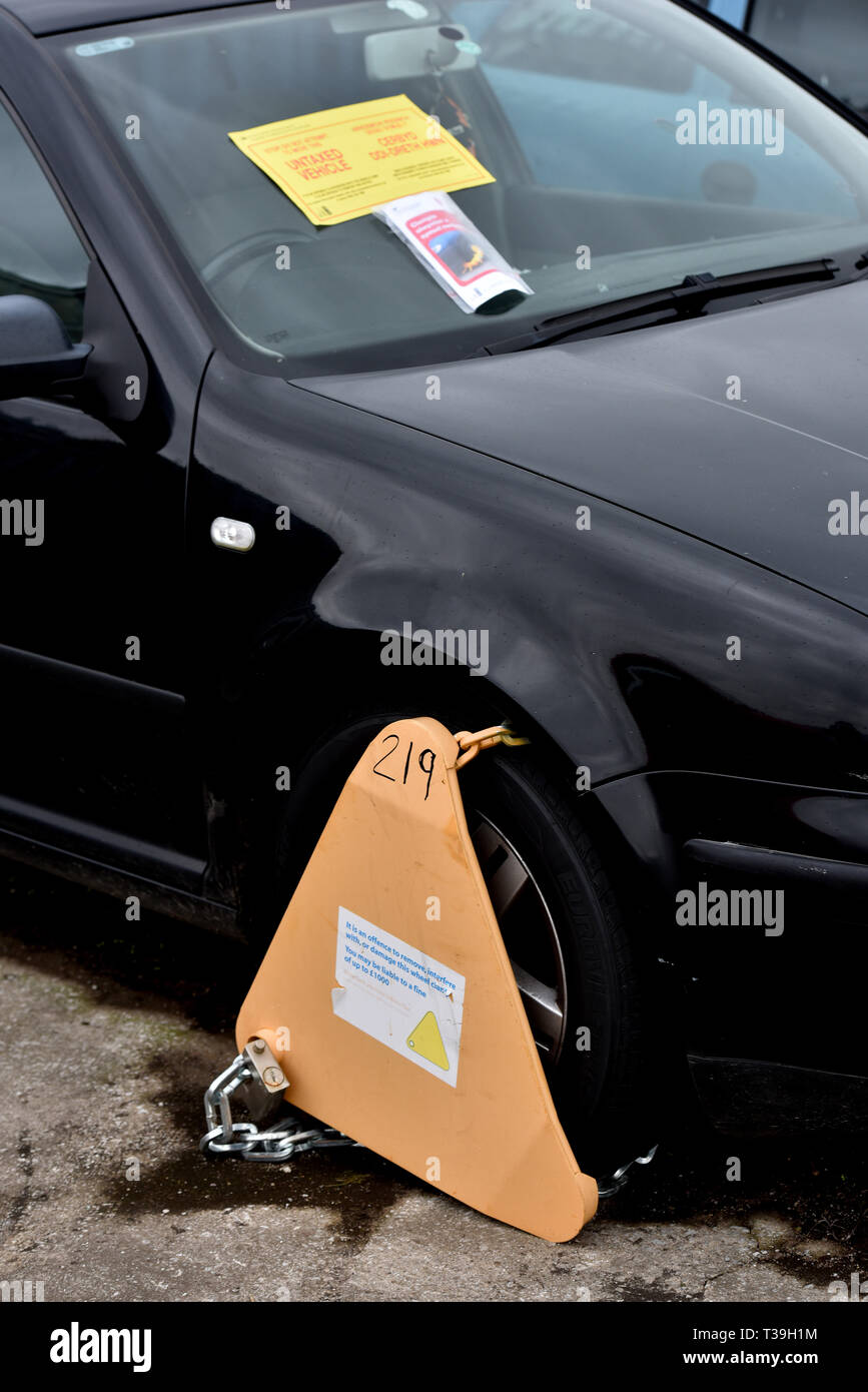 Stop do not attempt to move this untaxed vehicle hi-res stock ...